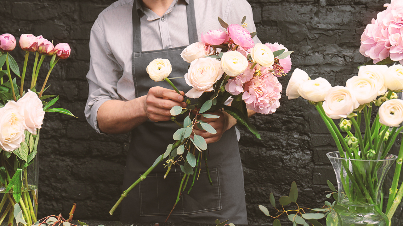 How to Keep Your Flowers Blooming Beautifully: 5 Simple Ways to ...